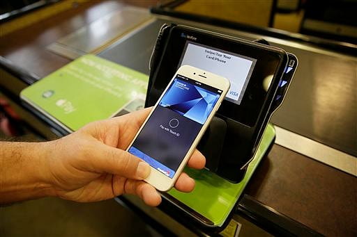 Apple Pay to make India entry, engages leading banks, card networks