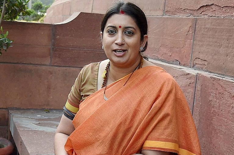 Reach out to a girl and just gift her a book: Smriti Irani at Exprss ...