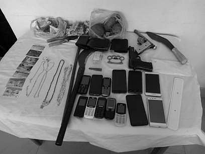 Highway robbery gang busted, 7 held
