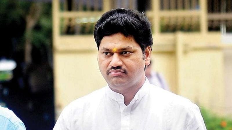 Maharashtra minister Dhananjay Munde resigns after aide named as ...