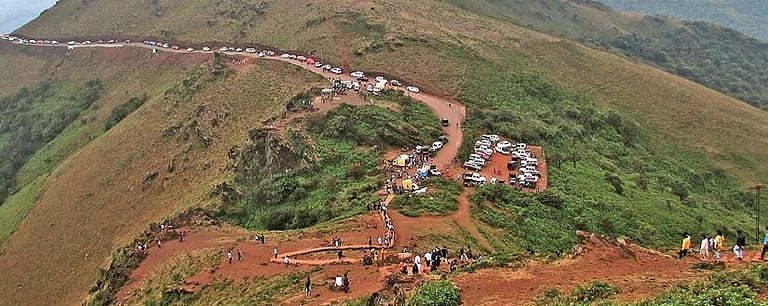 Traffic curbs at Mullayanagiri on weekends