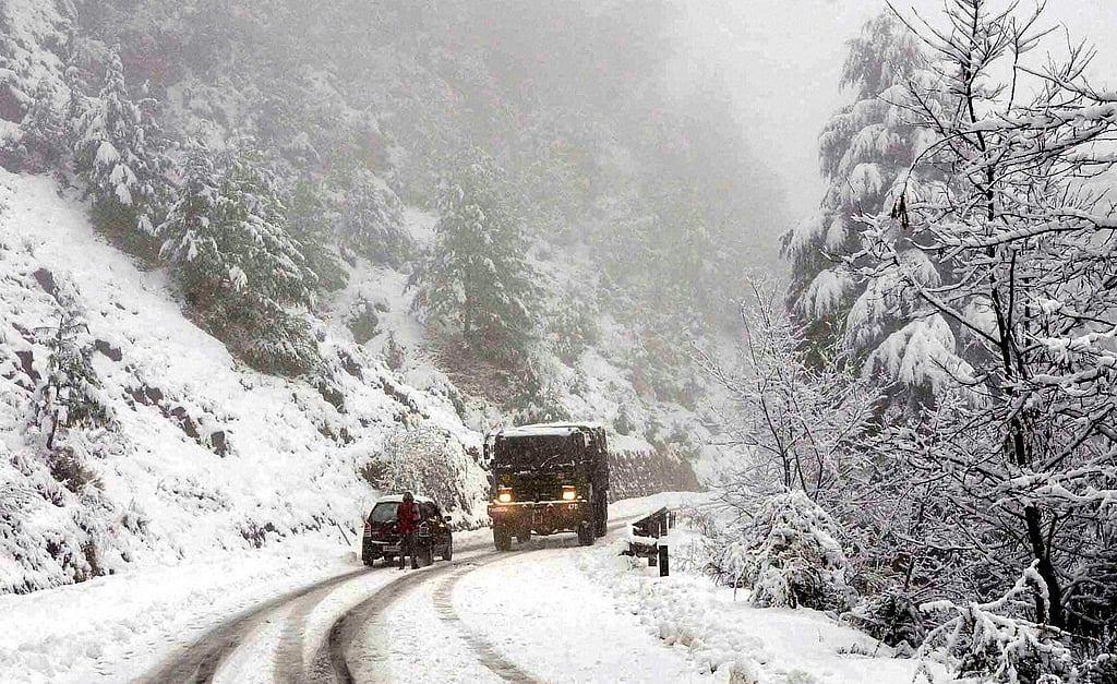 Higher reaches of Kashmir witness season's first snowfall