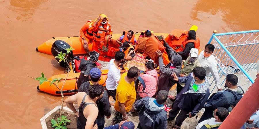 Maharashtra rains: Floods leave trail of destruction in Konkan towns ...