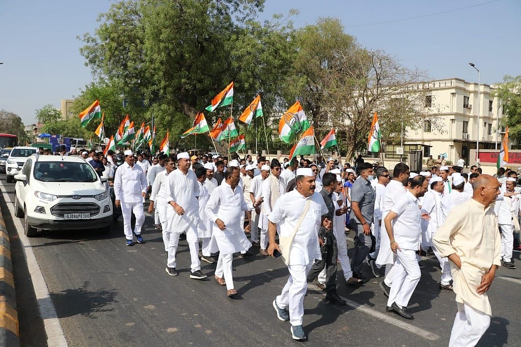 Gujarat assembly elections 2022: Congress launches 'Azadi Gaurav Yatra ...