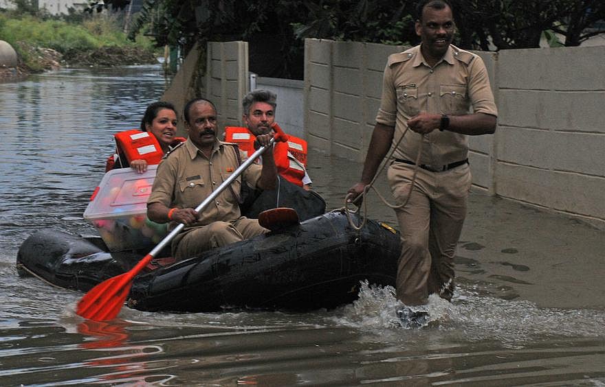Bengaluru floods: Forecast of more rain worries residents; tech, e ...