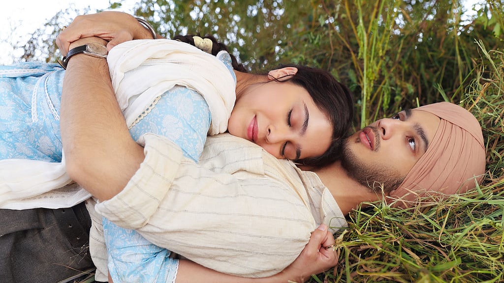 Main Vaapas Aaunga Movie Review: Imtiaz Ali paints a poignant picture ...