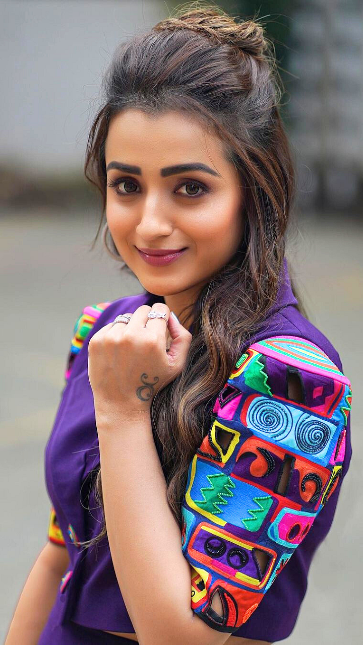 एक लग्न मोडलं... धनुष, थलपती, राणाशी नाव जोडलं... आता 40 व्या वर्षी ...