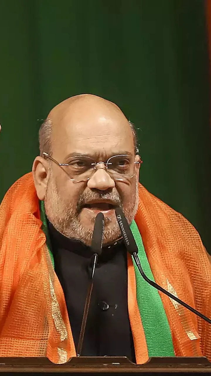 ''PM मोदींनी 2002 मध्ये धडा शिकवला...'' | Union Home Minister Amit Shah ...