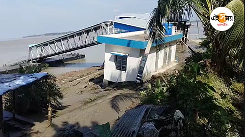 ভেঙে পড়ল নুরপুর জেটিঘাট, সাংসদ অভিষেক বন্দ্যোপাধ্যায়ের নির্দেশে শুরু ...
