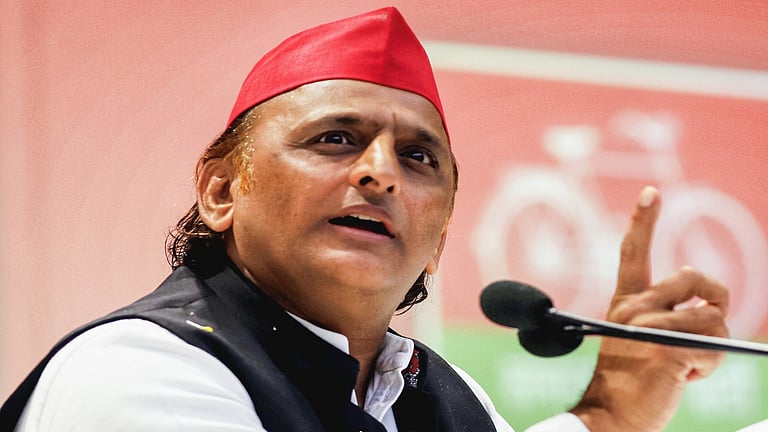 ভাঙছে সমাজবাদী পার্টি? জল্পনার মুখে বড় মন্তব্য অখিলেশের | EiSamay