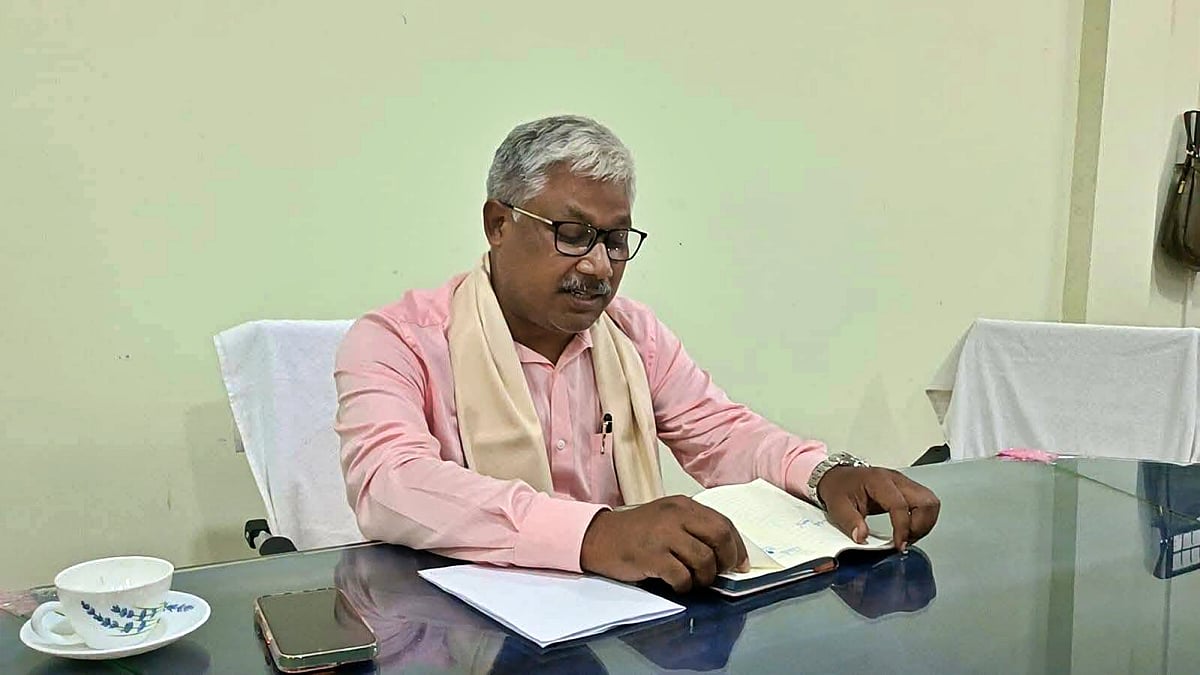 স্কুলে শিক্ষক পদ পূরণে নিয়োগ হবে, আস্থা ফেরানোই চ্যালেঞ্জ দীপকের