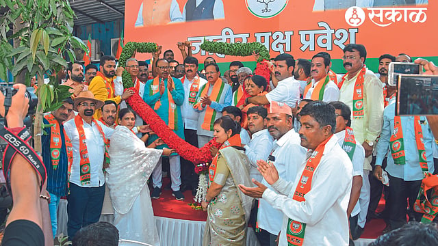 BJP News : सुनील मोरे यांचा भाजपात प्रवेश; मुंबईत पक्षप्रवेश सोहळा ...