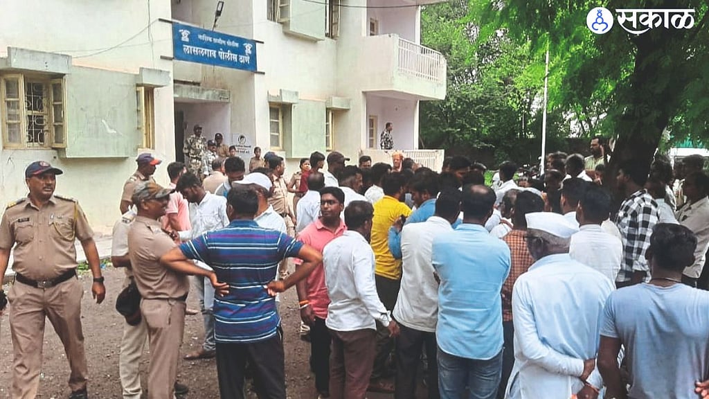 Nashik Crime News : हल्ल्यात जखमी झालेल्या सोमठाणेच्या तरुणाचा मृत्यू ...