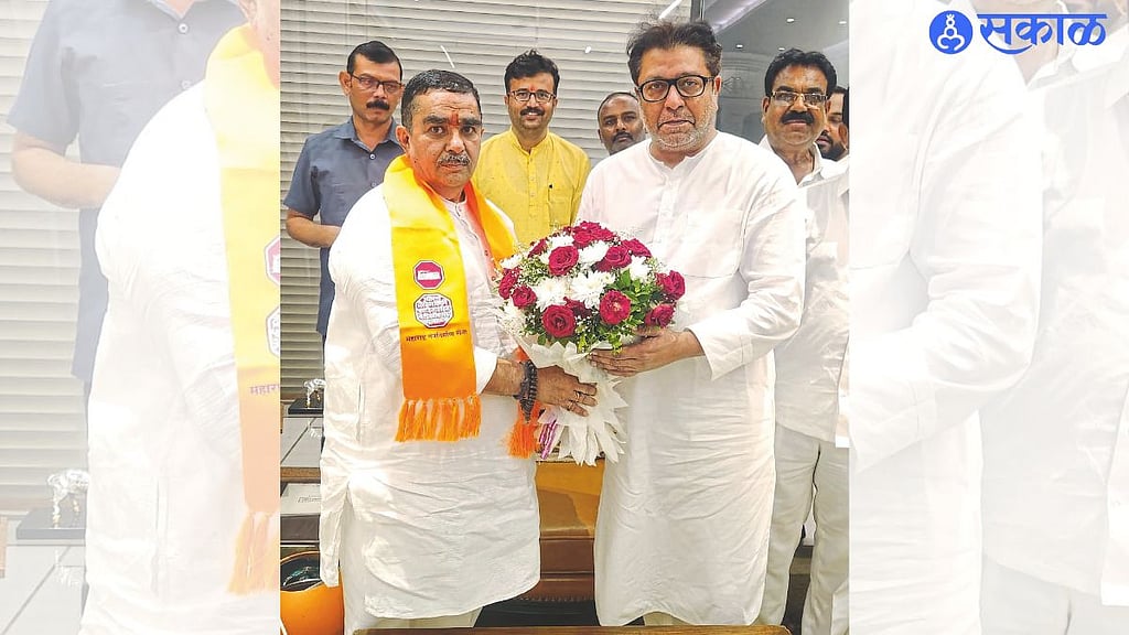 Nashik Vidhan Sabha Election: दिनकर पाटलांच्‍या हाती मनसेचा झेंडा ...
