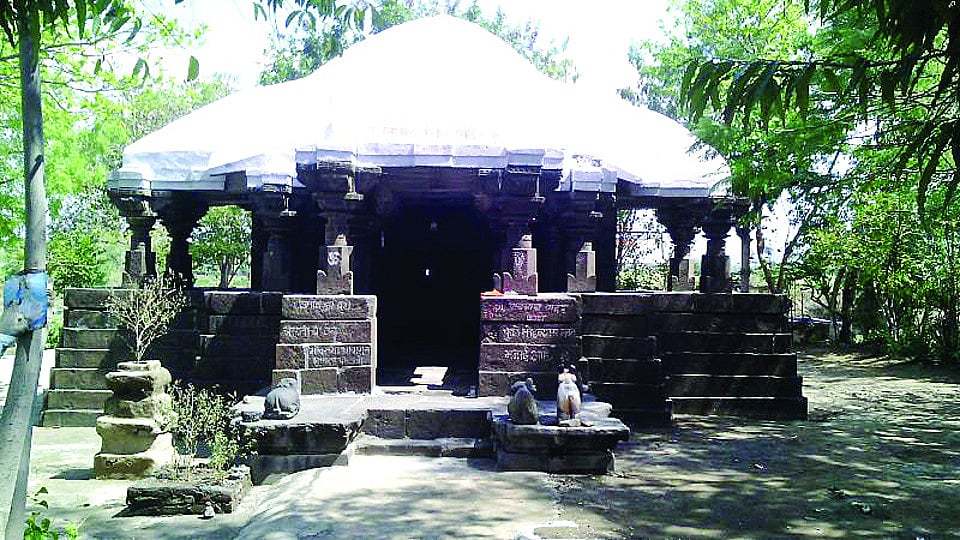 MahaShivratri 2020 : ...तेव्हा महादेवाच्या पिंडीला सूर्याची किरणे करतात ...