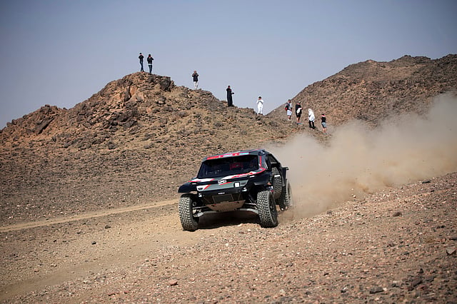 2025 Dakar Rally: Participants tackle tricky competitive stages