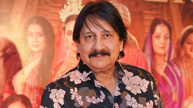 Glimpses from the premiere of Phool Pishi O Edward