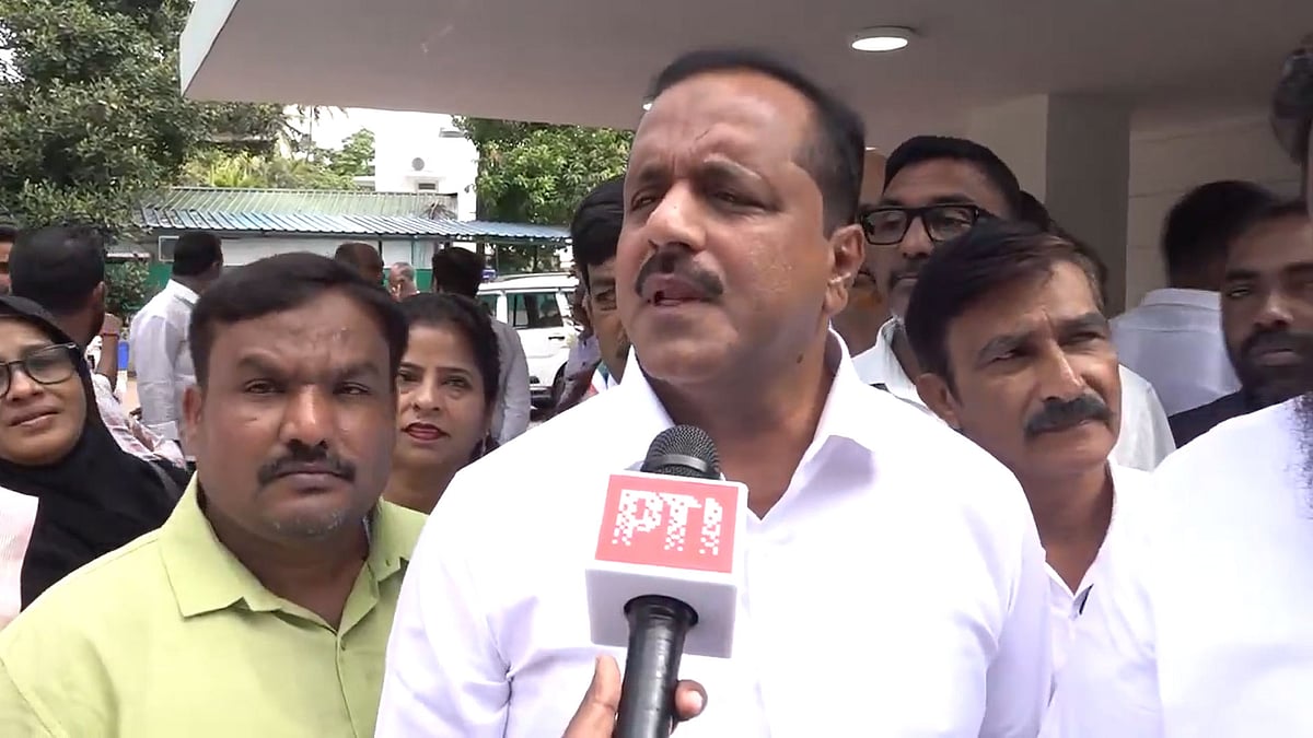 ನೂತನ ಸಿಎಂ ಆಗಿ DK Shivakumar ಪ್ರಮಾಣ ವಚನ: ವಿಧಾನಸಭೆ ಸ್ಪೀಕರ್ ಸ್ಥಾನಕ್ಕೆ UT ...