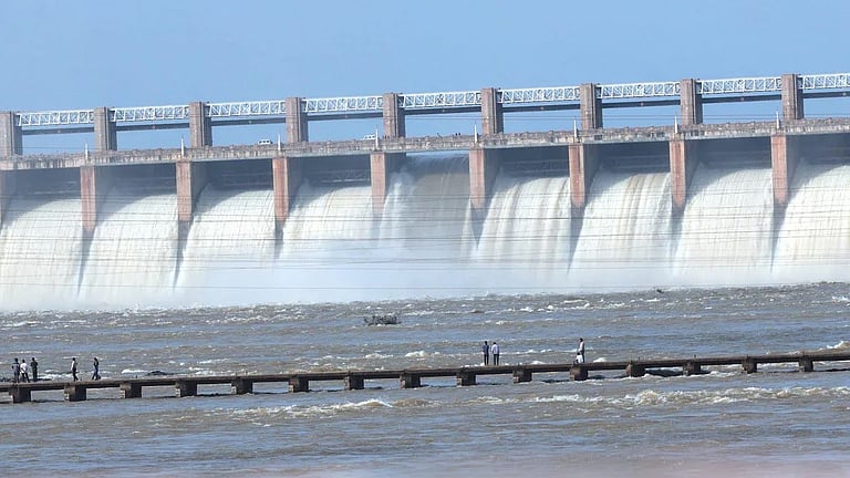 ತುಂಗಭದ್ರಾ ಡ್ಯಾಂಗೆ ಹೊಸ ಕಳೆ; ರೂ.57.8 ಕೋಟಿ ವೆಚ್ಚದ ಆಧುನೀಕರಣ ಕಾರ್ಯ ಪೂರ್ಣ ...