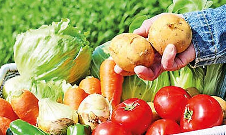 கோயம்பேடு மார்க்கெட்டில் காய்கறி விலை கடும் உயர்வு - Vegetable Price ...