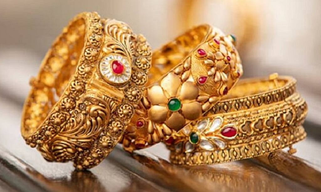 Gold Price இன்று தங்கம் விலை பெரிய சரிவு: சென்னையில் சவரனுக்கு ரூ.1,600 ...