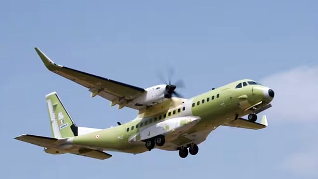 இந்திய விமானப்படை C-295 வெற்றி சோதனை: இந்தியாவில் தயாரிக்கப்பட்ட முதல் ...