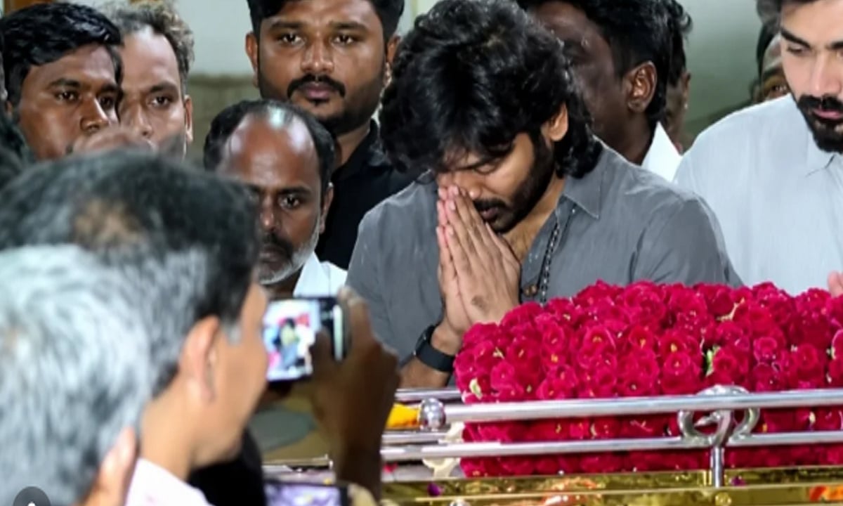 பாரதிராஜா மறைவு: தனுஷ் நேரில் அஞ்சலி செலுத்திய உணர்ச்சி தருணம் ...