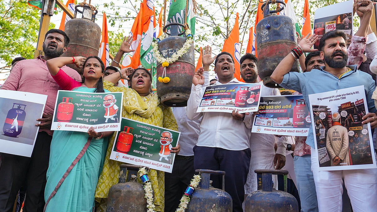 Kerala CM Pinarayi Vijayan demands rollback of steep LPG price hike