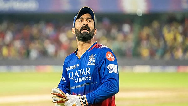 Dinesh Karthik joins Paarl Royals, first Indian in SA20