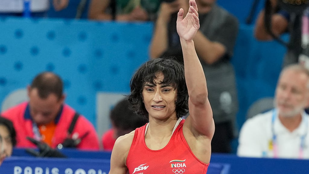 Delhi HC raps WFI over Vinesh Phogat’s ineligibility, seeks review ...