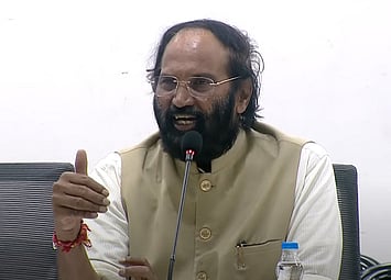Telangana Irrigation Minister Uttam orders fresh push on key irrigation ...