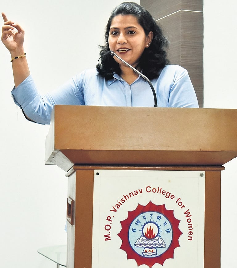 Inspiring author speak event at MOP Vaishnav college highlights ...