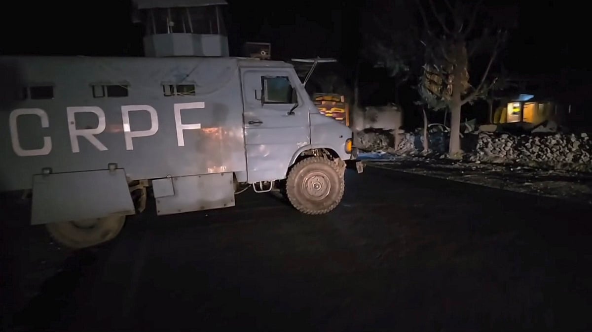 Six workers, doctor shot dead by terrorists in J&K's Ganderbal