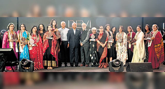 A dazzling evening to remember for Devis and their families