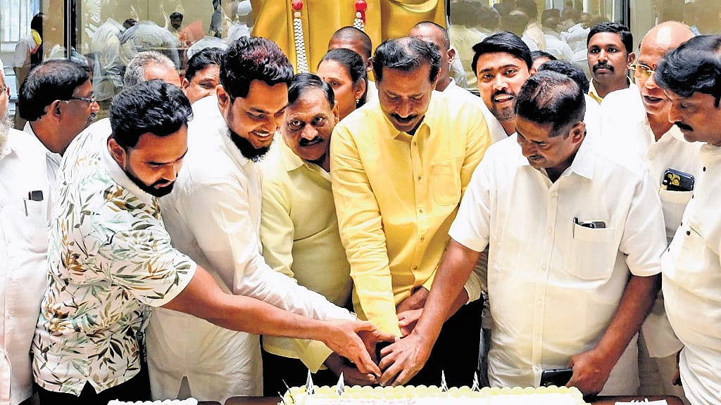 TDP celebrates HRD Minister Lokesh’s birthday on grant note