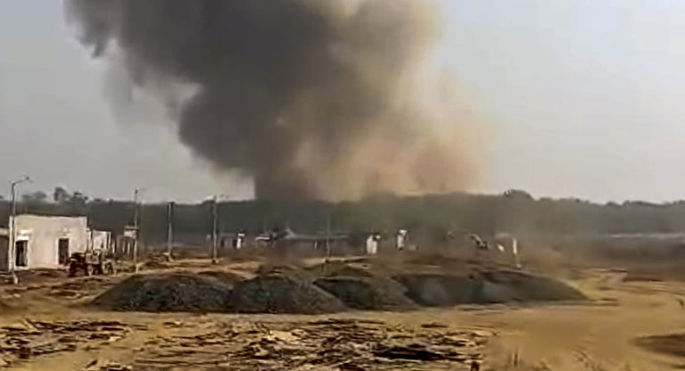 Eight dead after blast at ordnance factory in Maharashtra's Bhandara ...