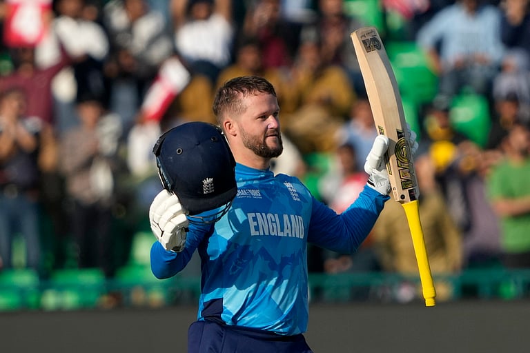 Champions Trophy: Ben Duckett's 165 powers England to 351 for 8 against ...