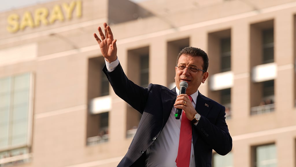 Turkish police arrest Istanbul mayor, a key Erdogan rival, over graft ...