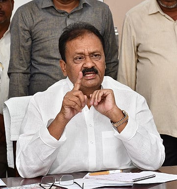 Viral audio clip featuring Shabbir Ali exposes Congress rift in Kamareddy