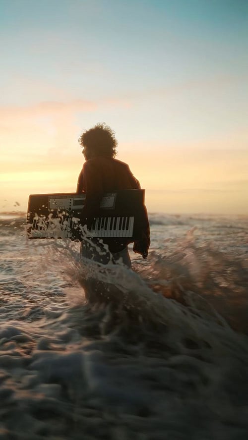 Aksomaniac's Kanmashi makes a mark in Malayalam indie music scene