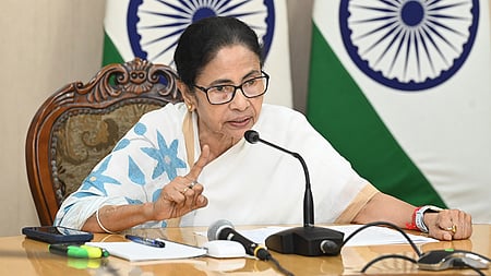 CM Mamata alleges Assam is using NRC to target Bengal residents without ...