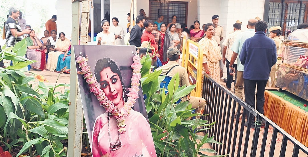 Leaders mourn the demise of Veteran Actor B Saroja Devi at 87