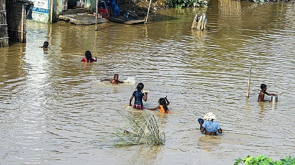Ganga flowing at severe level across various states: CWC
