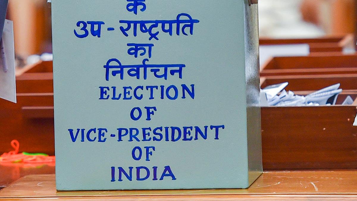 Election Commission appoints Returning Officer, Assistant ROs to elect ...