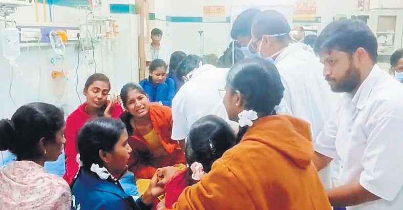 Over 100 girls fall ill after suspected food poisoning at Nagarkurnool ...