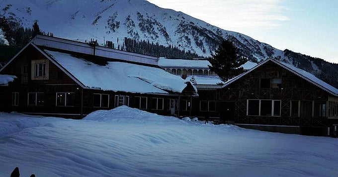 Gulmarg authorities take over 137-year-old Nedous Hotel owned by J&K CM ...