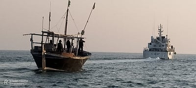 BSF nabs 15 Pakistani fishermen near Gujarat border