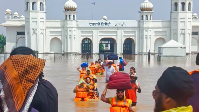 Historic Darbar Sahib Gurdwara at Kartarpur nearly submerged as Ravi ...