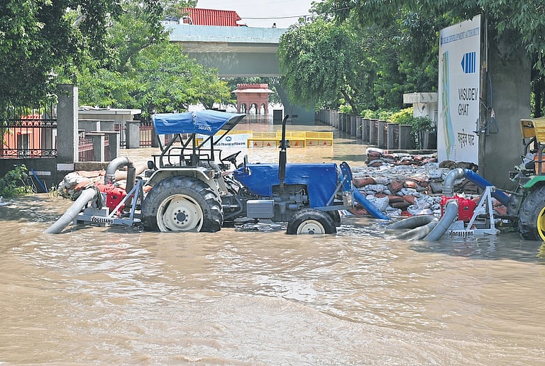 Civil lines, Kashmiri Gate, ring road flooded