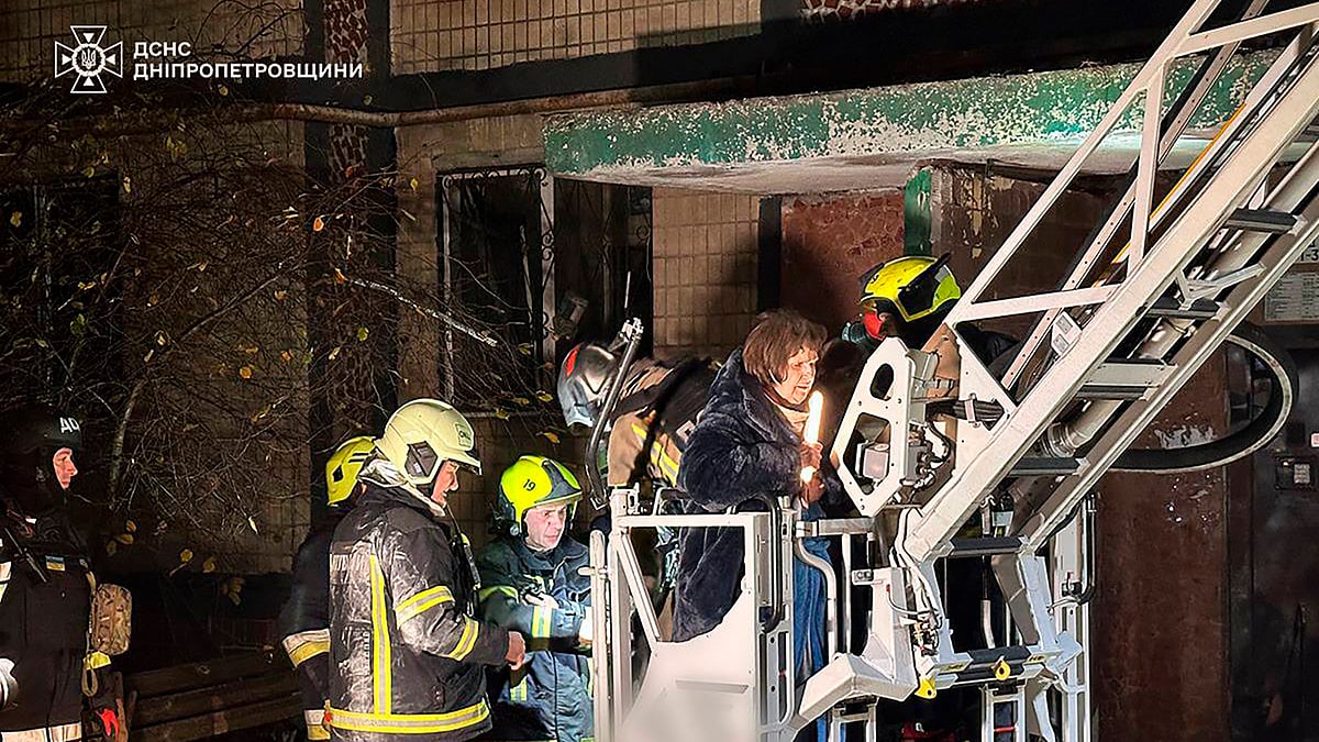Russian strikes hit an apartment building and energy sites in Ukraine ...
